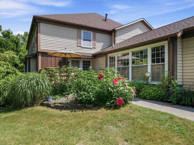 2353 Quail Run Dr, Kalamazoo, MI 49009