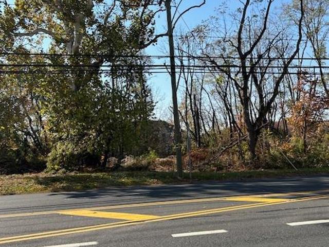 2353 Route 33