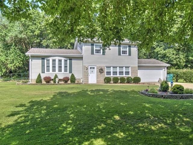 2353 S Rainwater Dr, Decatur, IL 62521