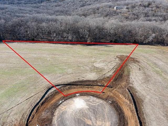 235th St Lot 17, Tonganoxie, KS 66086