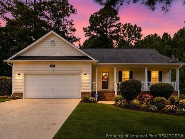 235 Cobblestone Dr, Spring Lake, NC 28390