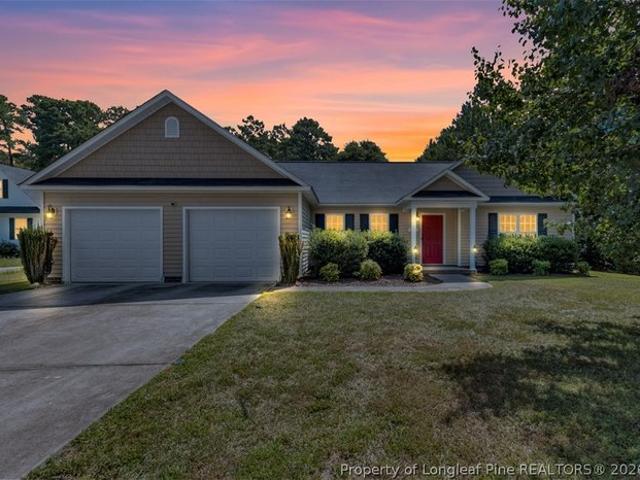 235 Chestnut Dr, Raeford, NC 28376