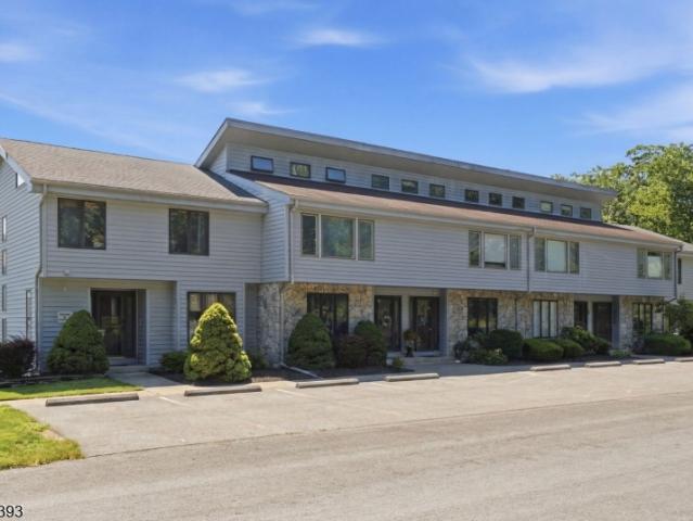 235 Cherokee Rd