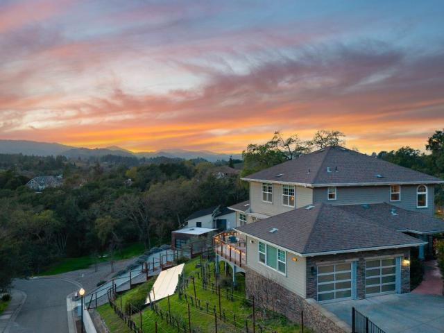 235 Clear Ridge Dr, Healdsburg, CA 95448 | MLS #326021