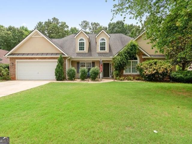 235 Creekside Cir, Hampton, GA 30228