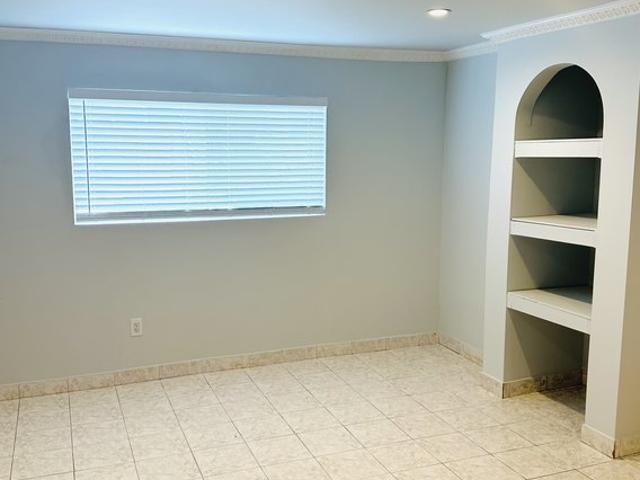 235 Crestmoor Cir, Pacifica, CA 94044