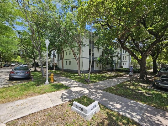 235 Antilla Ave, Unit 4, Coral Gables, FL 33134 | MLS #A11950