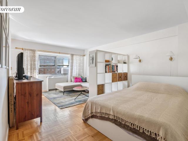 235 ADAMS Street 9K