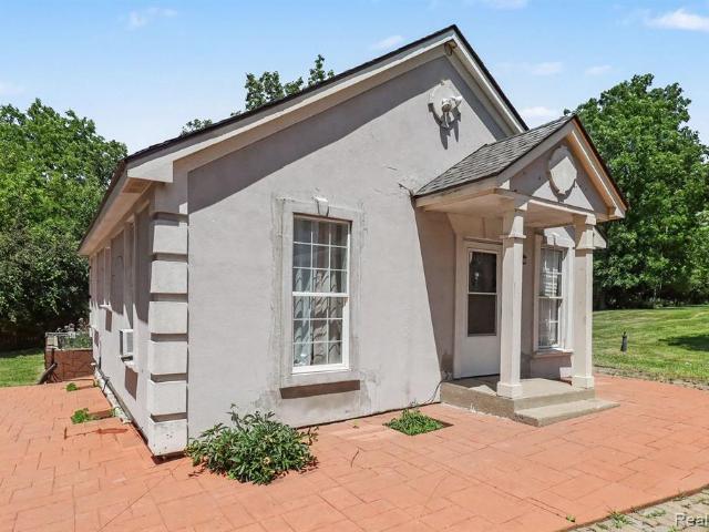 235 Alberta Street