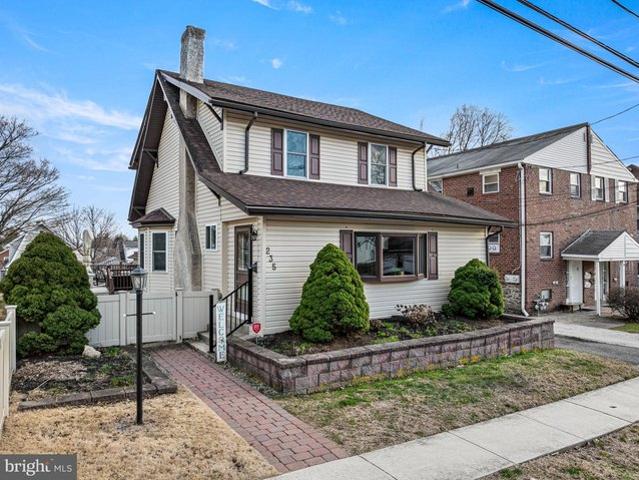 235 Ardmore Ave, Upper Darby, PA 19082