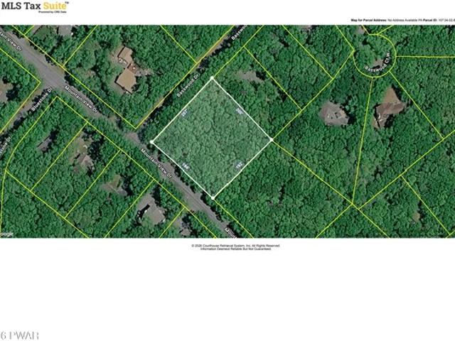 235 Basswood Dr, Hawley, PA 18428