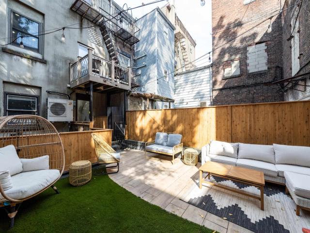 235 Bloomfield St # 2