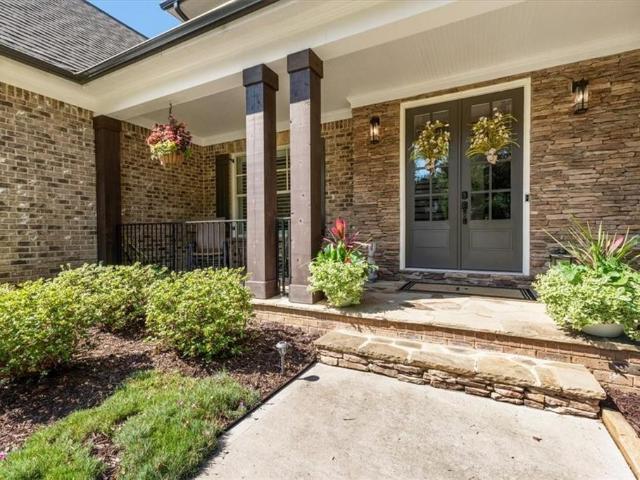 235 Grandmar Chase