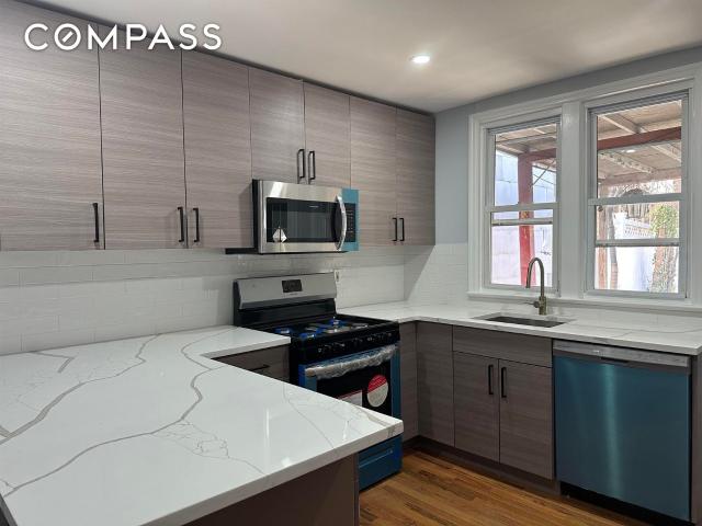 235 Griffith St 1, Jersey City, NJ