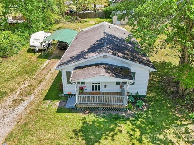 235 Gull Ave Unit 431, East Flat Rock, NC 28726