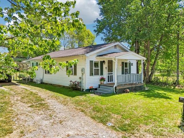 235 Gull Ave Unit 431, East Flat Rock, NC 28726