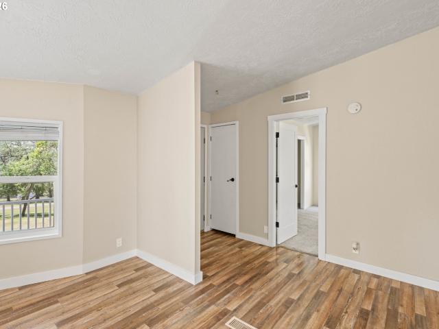 235 dearing way