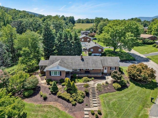 235 Diamond Rd, Salem, VA 24153
