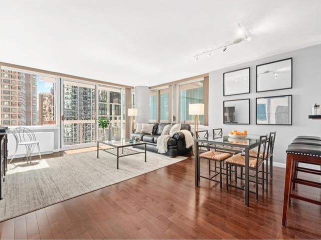 235 E 40th St Apt 18B, New York, NY 10016