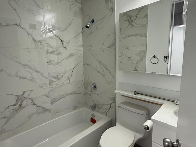 235 E 40th Street 22 I