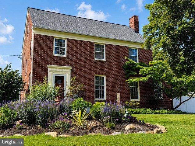 235 E Potomac St, Williamsport, MD 21795