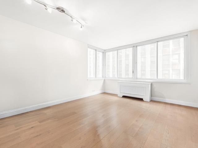235 East 40th Street, New York, NY
