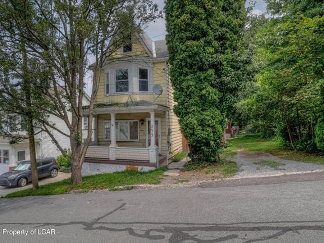 235 East St, Coaldale, PA 18218
