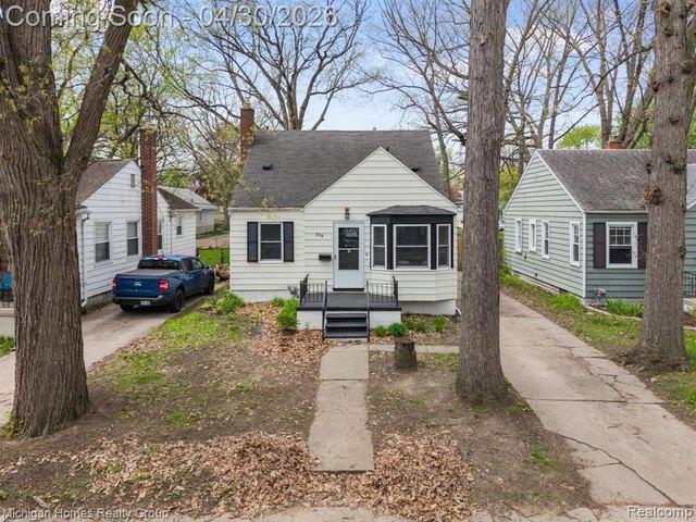 235 Flowerdale St, Ferndale, MI 48220