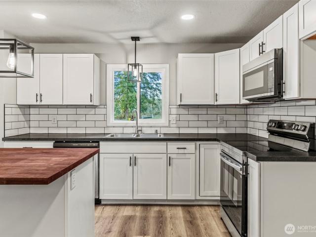 235 Holcomb Spur Road