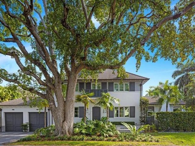 235 Hibiscus Dr S, Miami Beach, FL 33139