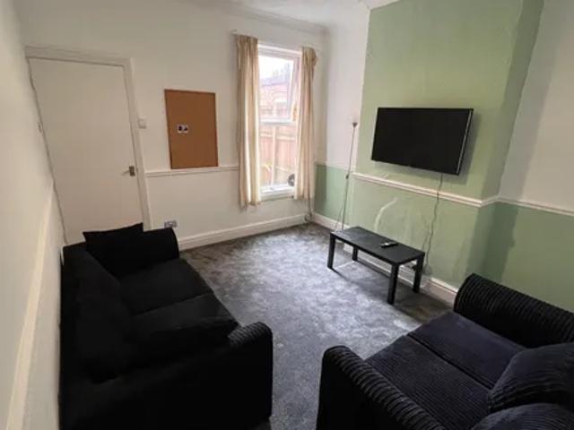235 Hubert Road, Stirchley, B29 6ES, United Kingdom | 4 bed house for rent #162170417 | Rentberry