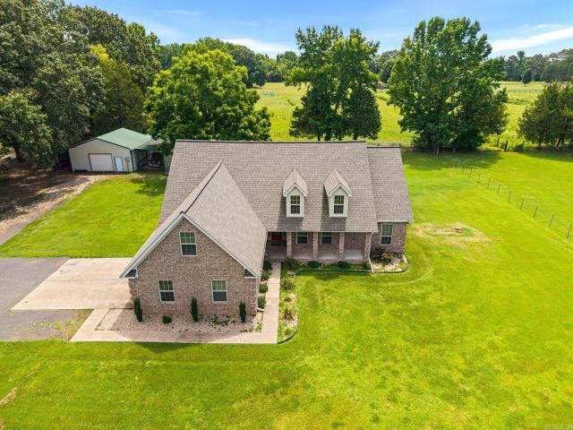 235 Oak Grove