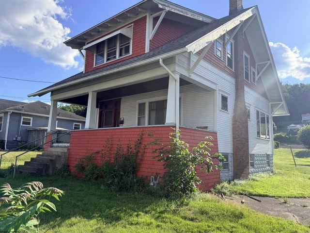 235 Love Ave, Grafton, WV 26354