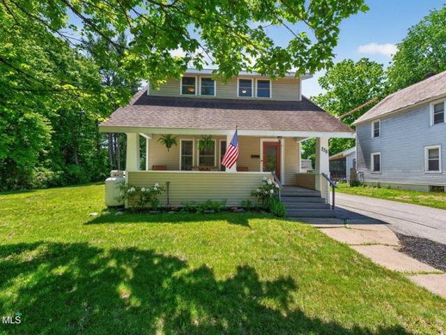 235 Maple St, Corinth, NY 12822