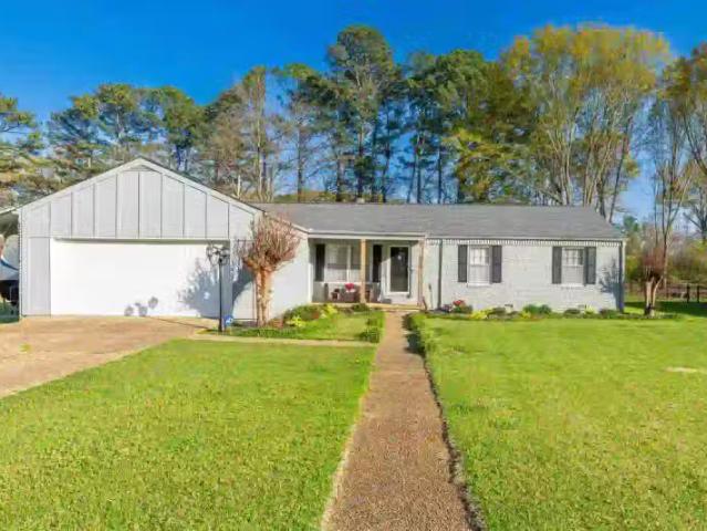 235 MEADOW HILL RD, SHEFFIELD, AL 35660 Single Family Residenc.