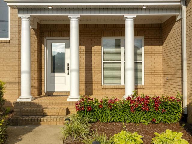 235 Melissa Dr