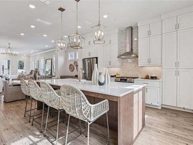 235 Midnight Oak Run # 8, Alpharetta, GA 30009