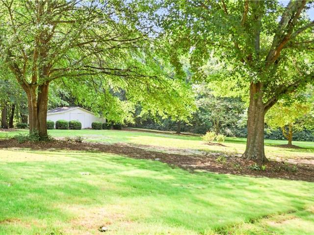 235 Minish Lake Rd, Commerce, GA 30530 | MLS #7798