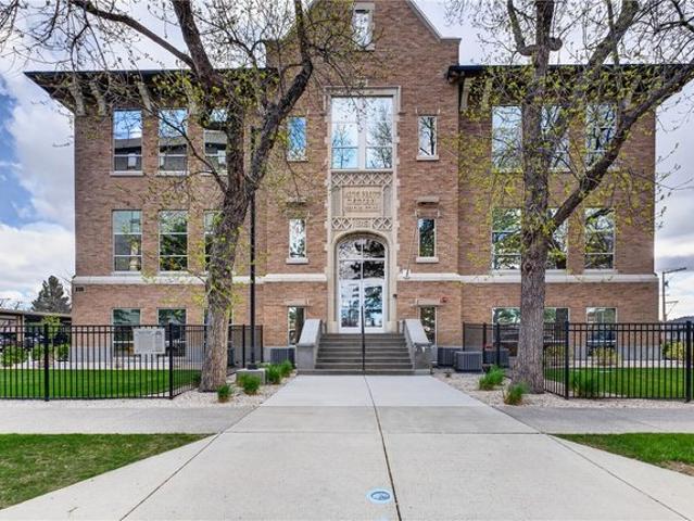 235 N 32nd St Apt 302, Billings, MT 59101