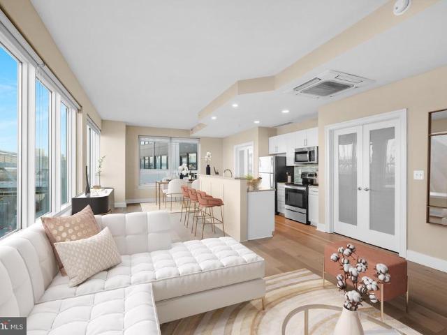 235 N Columbus Boulevard # 1602
