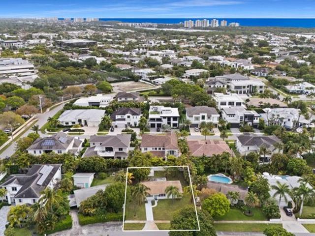 235 NE 6th St, Boca Raton, FL 33432