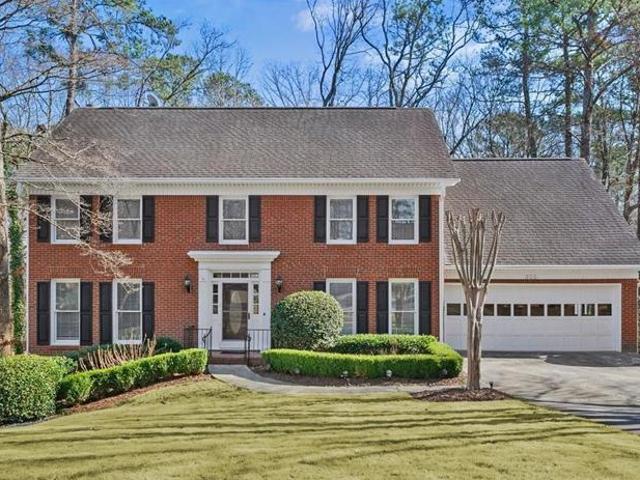 235 Nestor Ct, Roswell, GA 30076