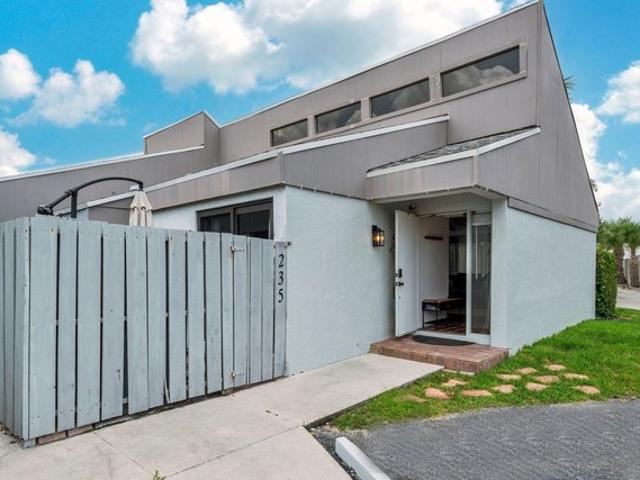 235 NW 15th St, Boca Raton, FL 33432