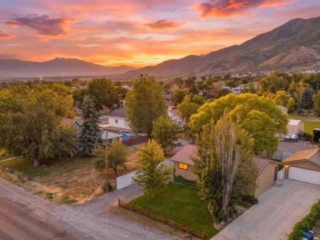 235 S Center St, Santaquin, UT 84655