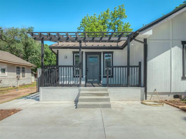 235 SE 40th Street