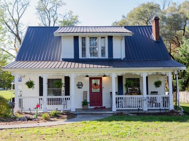 235 Stanford St, Science Hill, KY 42553