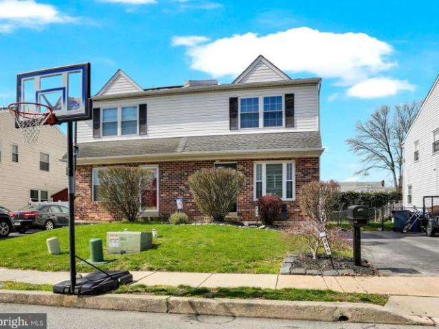 235 Summit Ave, Glenolden, PA 19036