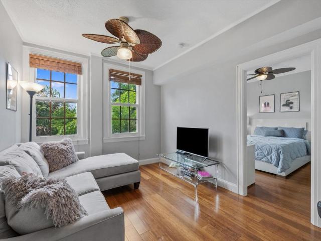 235 Sunrise Avenue 3232, Palm Beach, US, FL