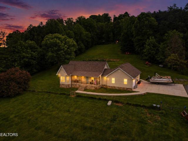 235 Raccoon Valley Rd