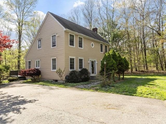 235 River St, Leicester, MA 01524